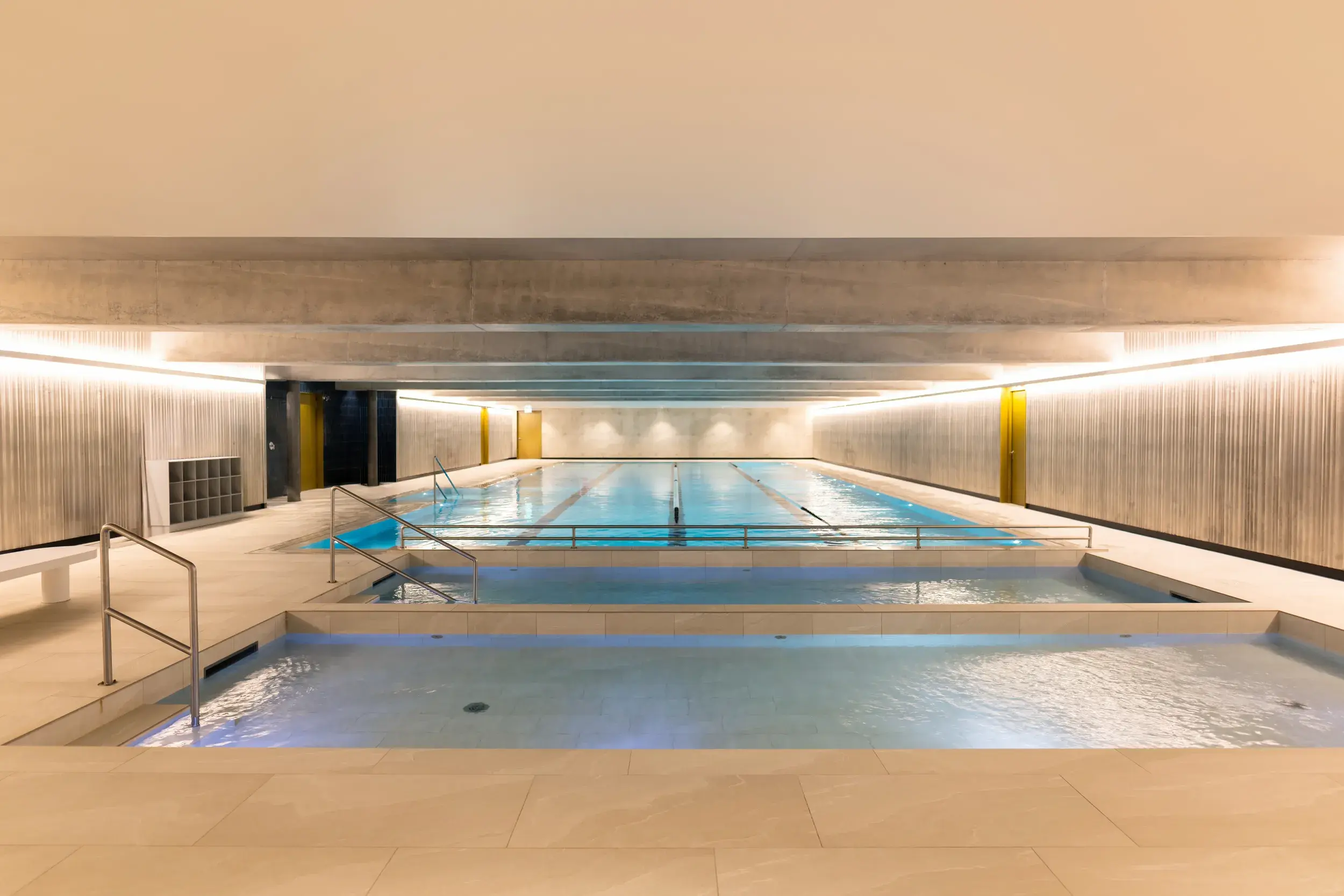 Indoor & Outdoor Pools in Country Club Geneva | Family Swimming | David ...