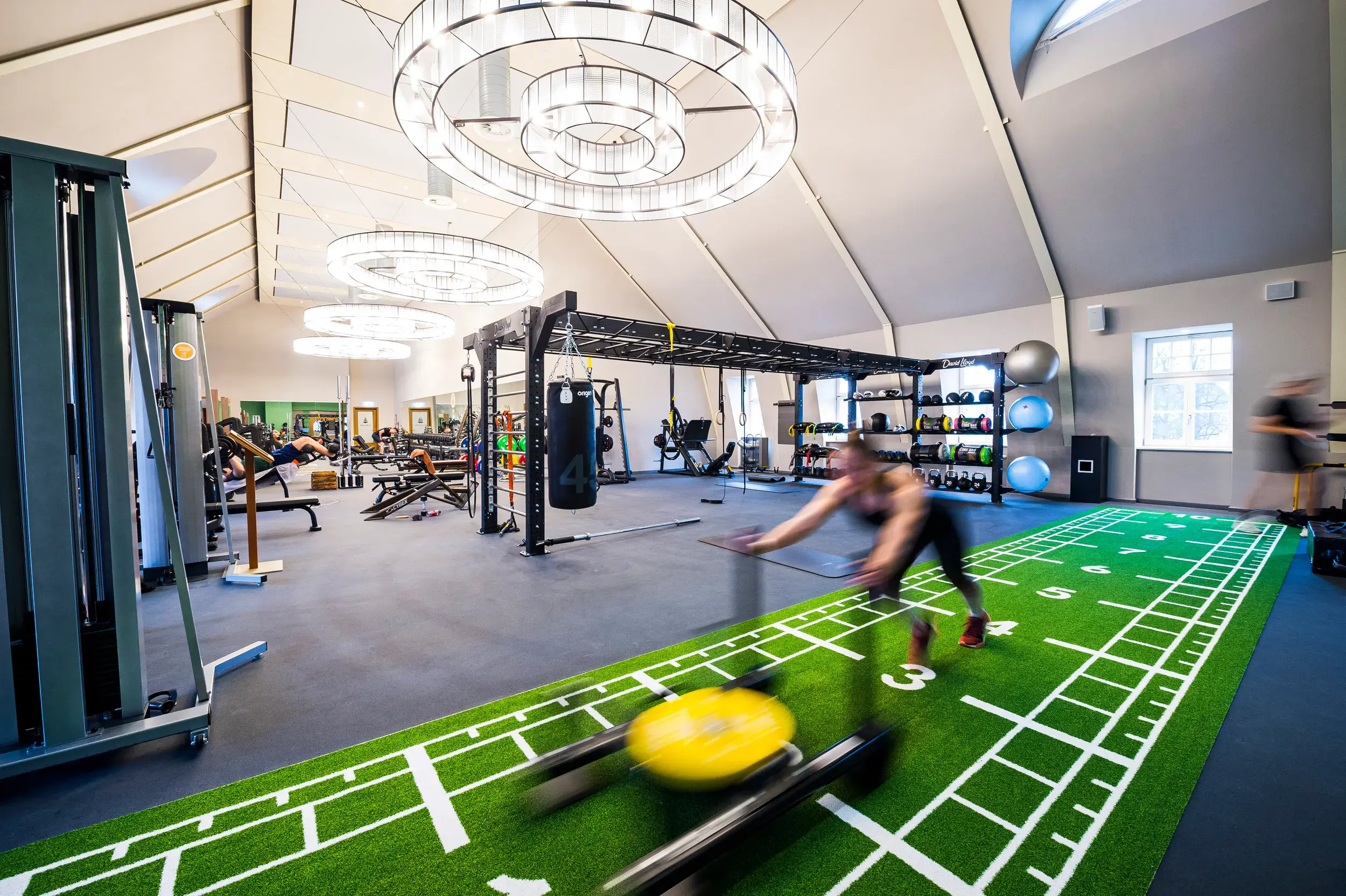 Wellness-Spas in Berlin mit Dampfbad und Saunen | David Lloyd Meridian